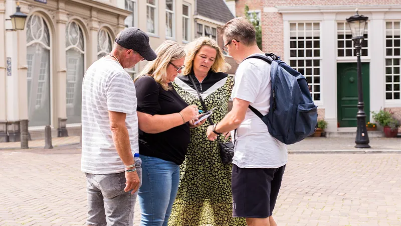 Escape Tour London. Play a City Escape Room outdoors!